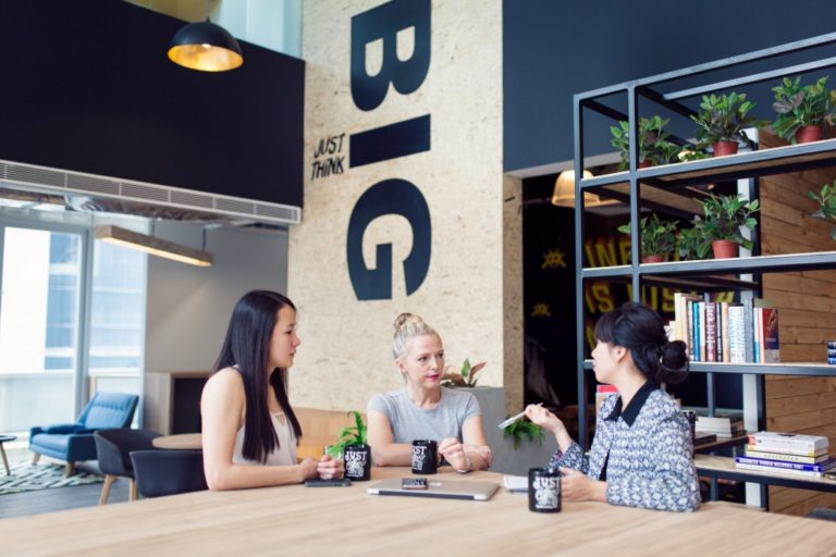 Coworking - Meeting - Dr. Caroline M. Burns